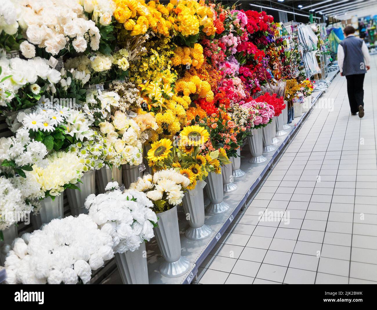 bouquets in vases assortment at flower store Stock Photo - Alamy
