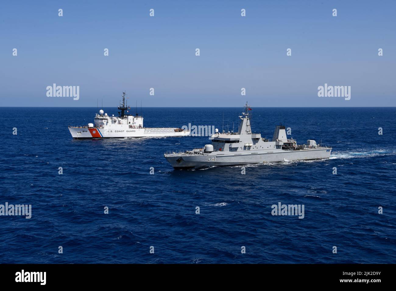Uscgc mohawk wmec 913 hi-res stock photography and images - Alamy