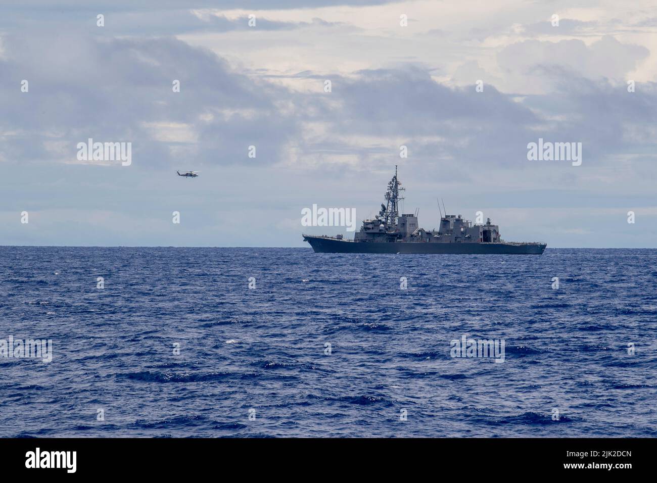 PACIFIC OCEAN (July 19, 2022) – Japan Self-Defense Force (JMSDF) ship ...