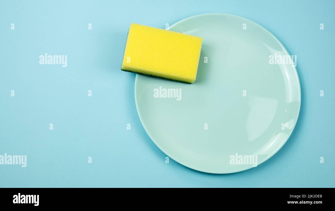 Cleaning sponge plate on hi-res stock photography and images - Alamy