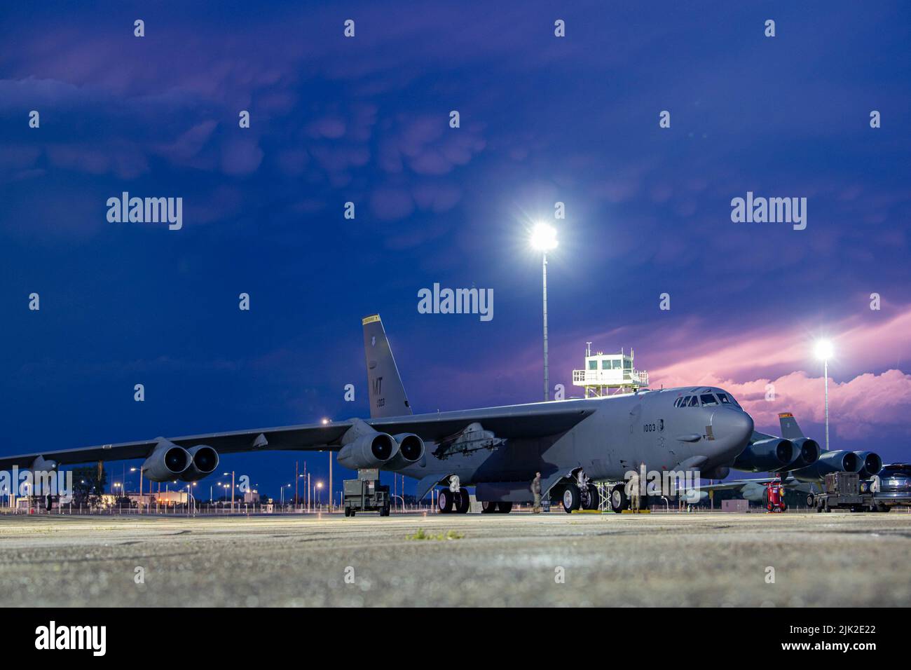 5th Aircraft Maintenance Squadron Airmen work quickly to prepare B-52Hs ...