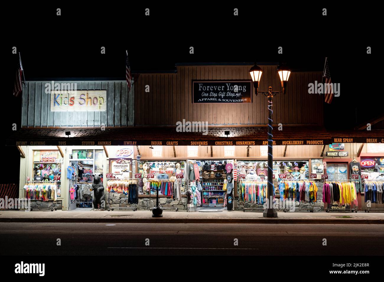 Yellowstone shopping hi-res stock photography and images - Alamy