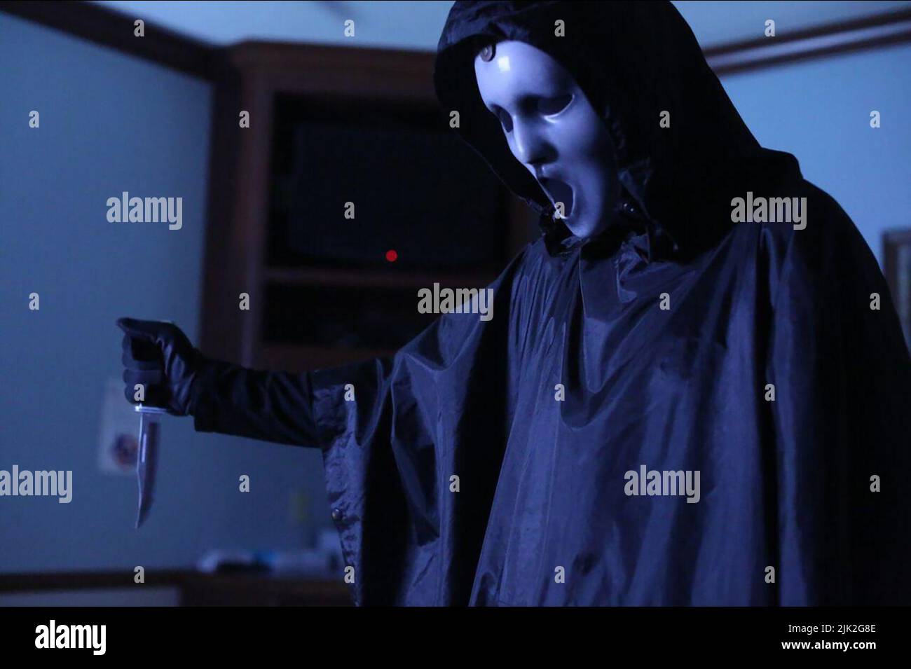 MASKED KILLER, SCREAM: THE TV SERIES, 2015 Stock Photo - Alamy