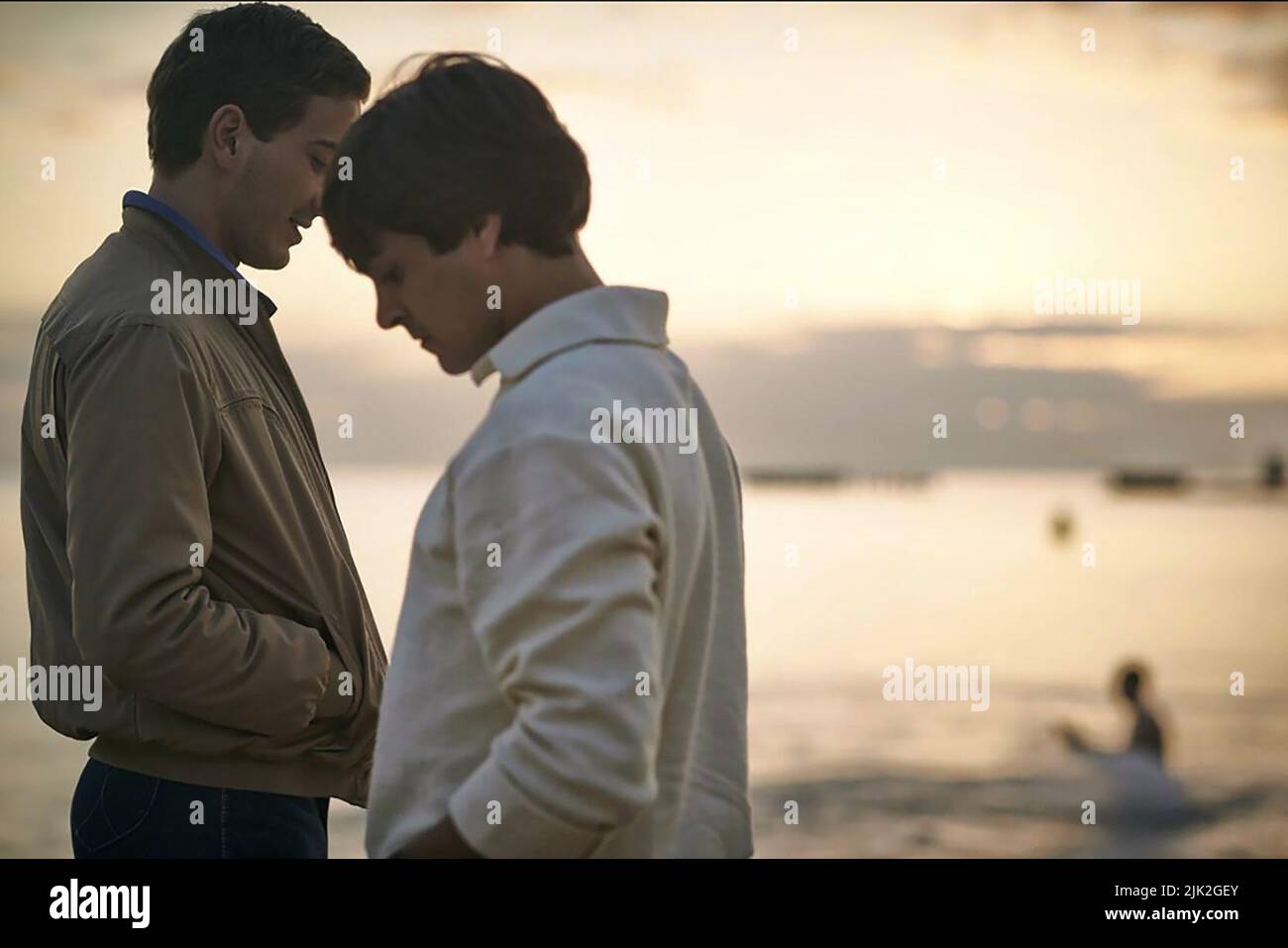 RYAN CORR, CRAIG STOTT, HOLDING THE MAN, 2015 Stock Photo - Alamy