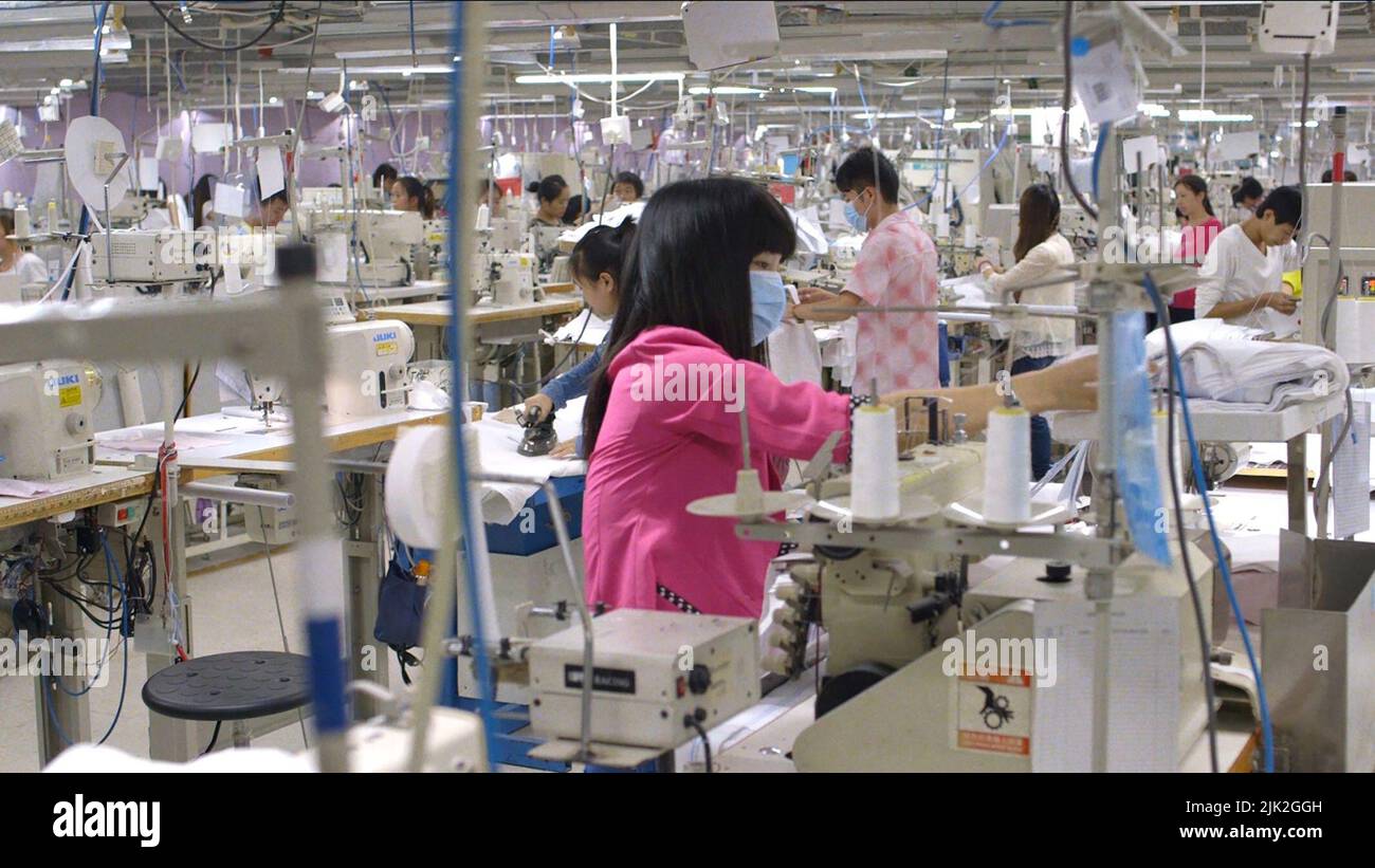 TEXTILE FACTORY WORKERS, THE TRUE COST, 2015 Stock Photo - Alamy