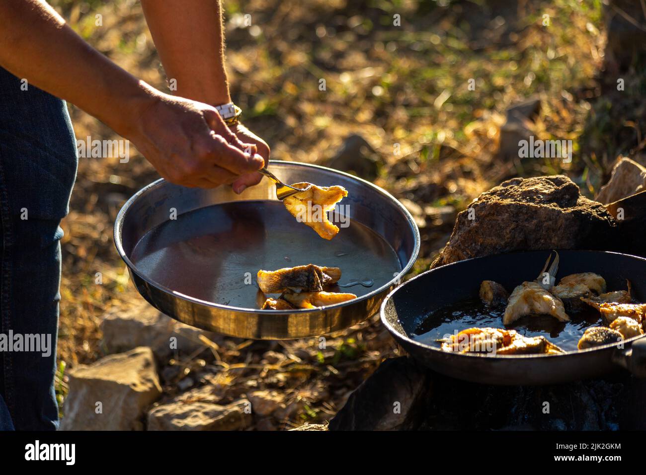 Fish fry black background hi-res stock photography and images - Alamy