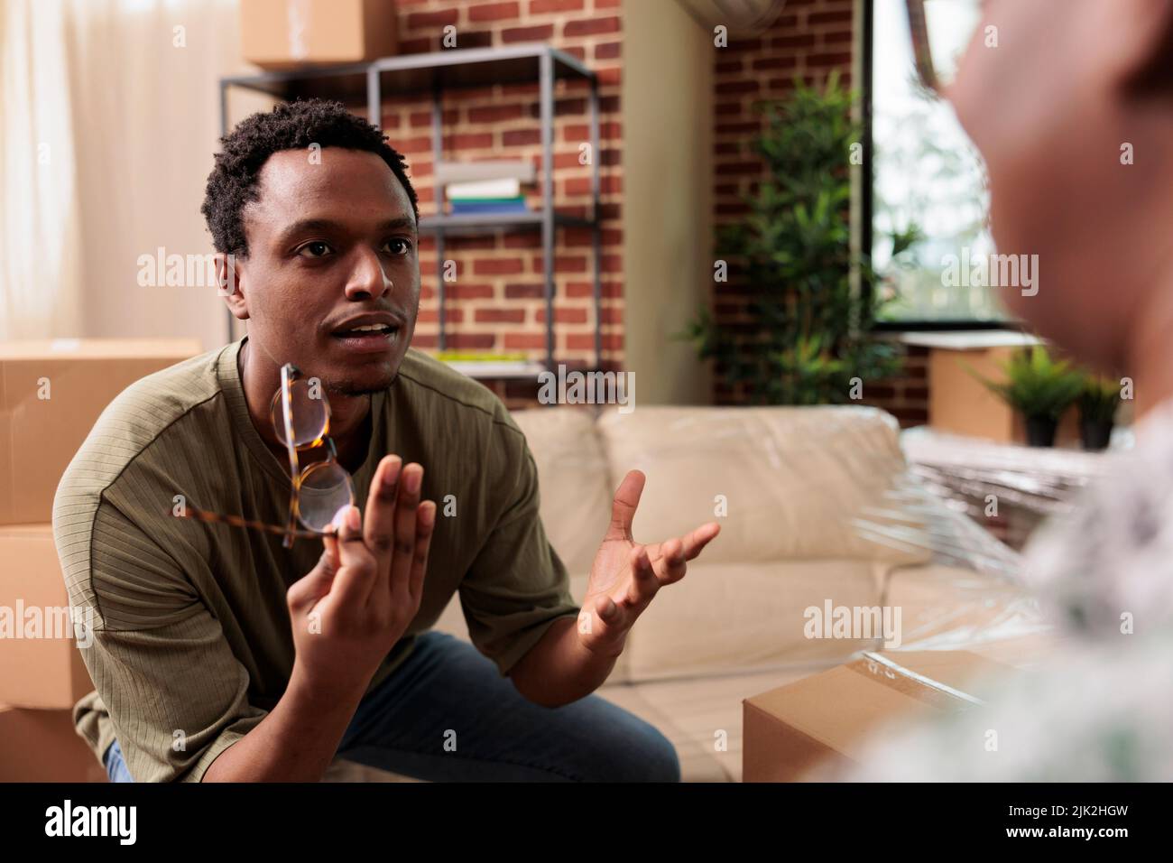Black couple arguing in house hi-res stock photography and images - Alamy