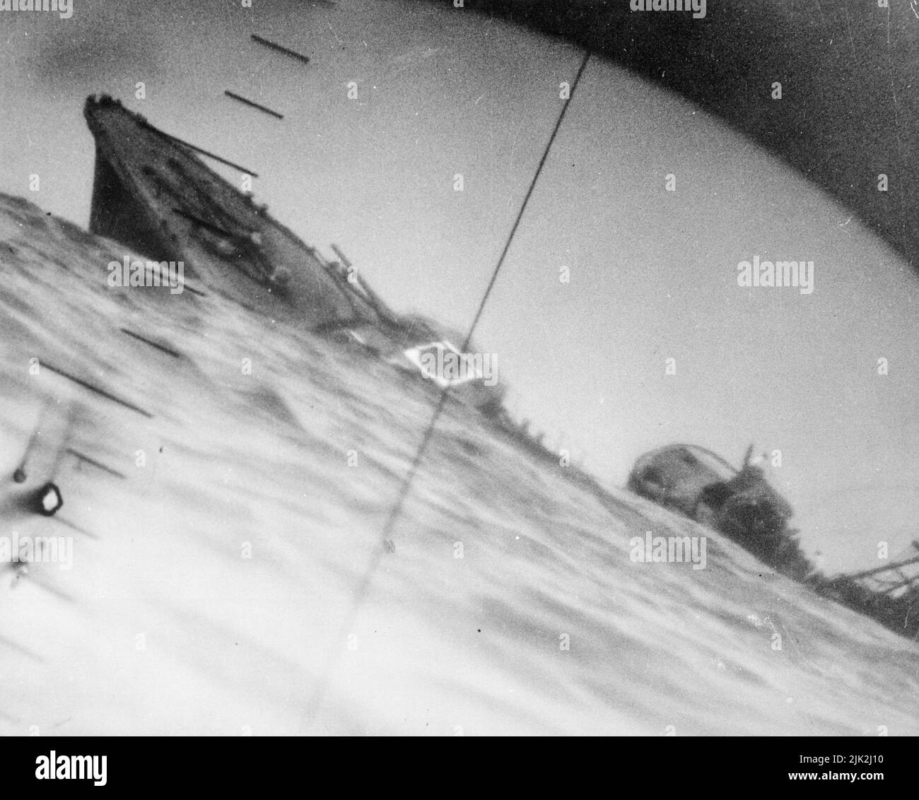 Us navy wwii submarine periscope hi-res stock photography and images ...