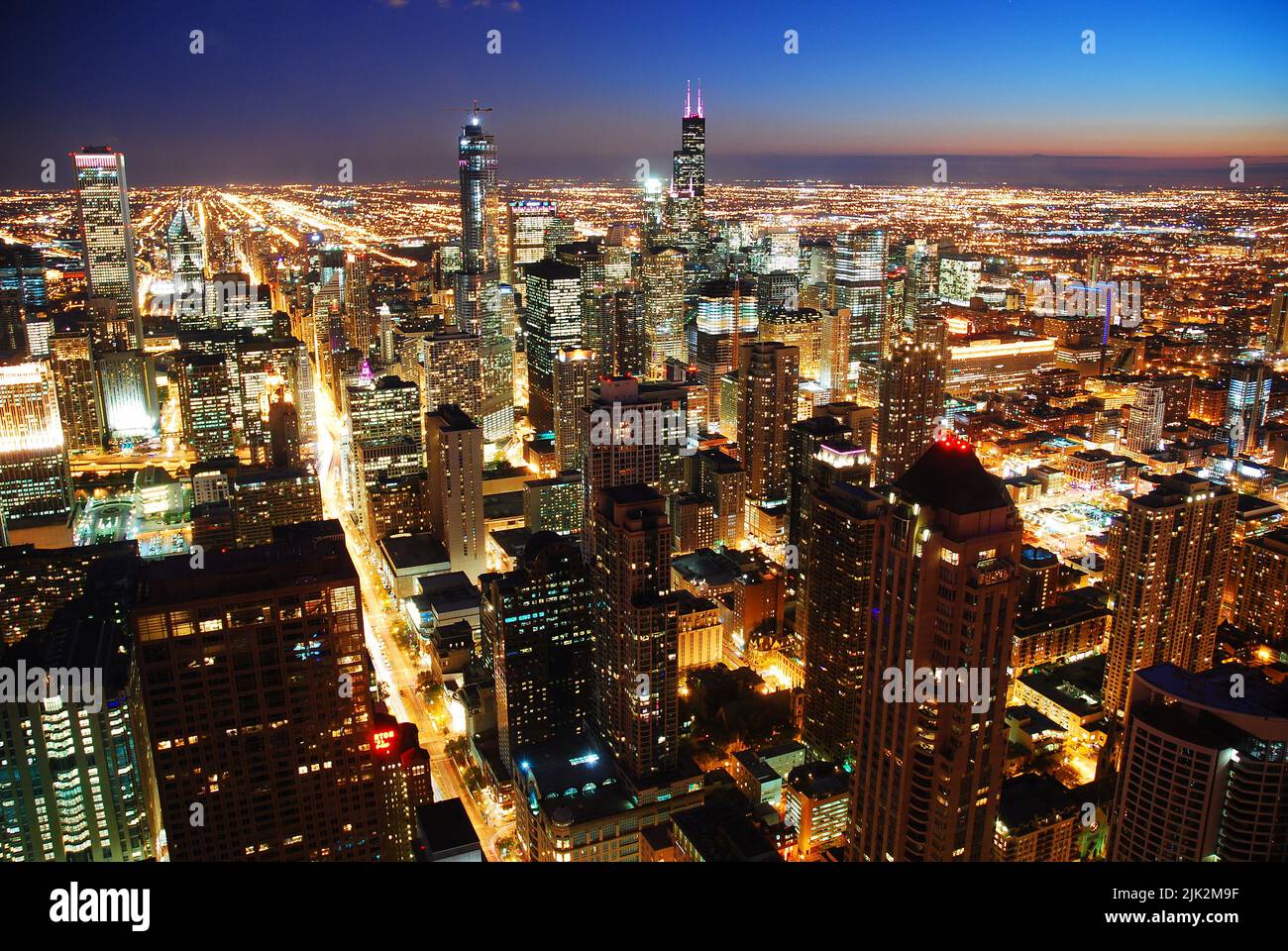 Chicago skyline aerial hi-res stock photography and images - Alamy