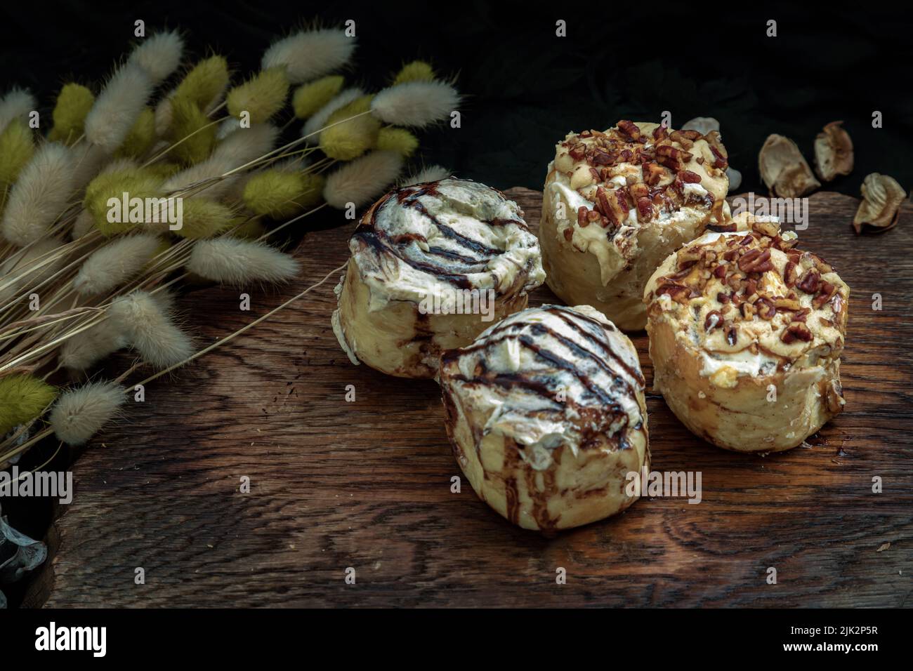 Cinnabon chocobon hi-res stock photography and images - Alamy