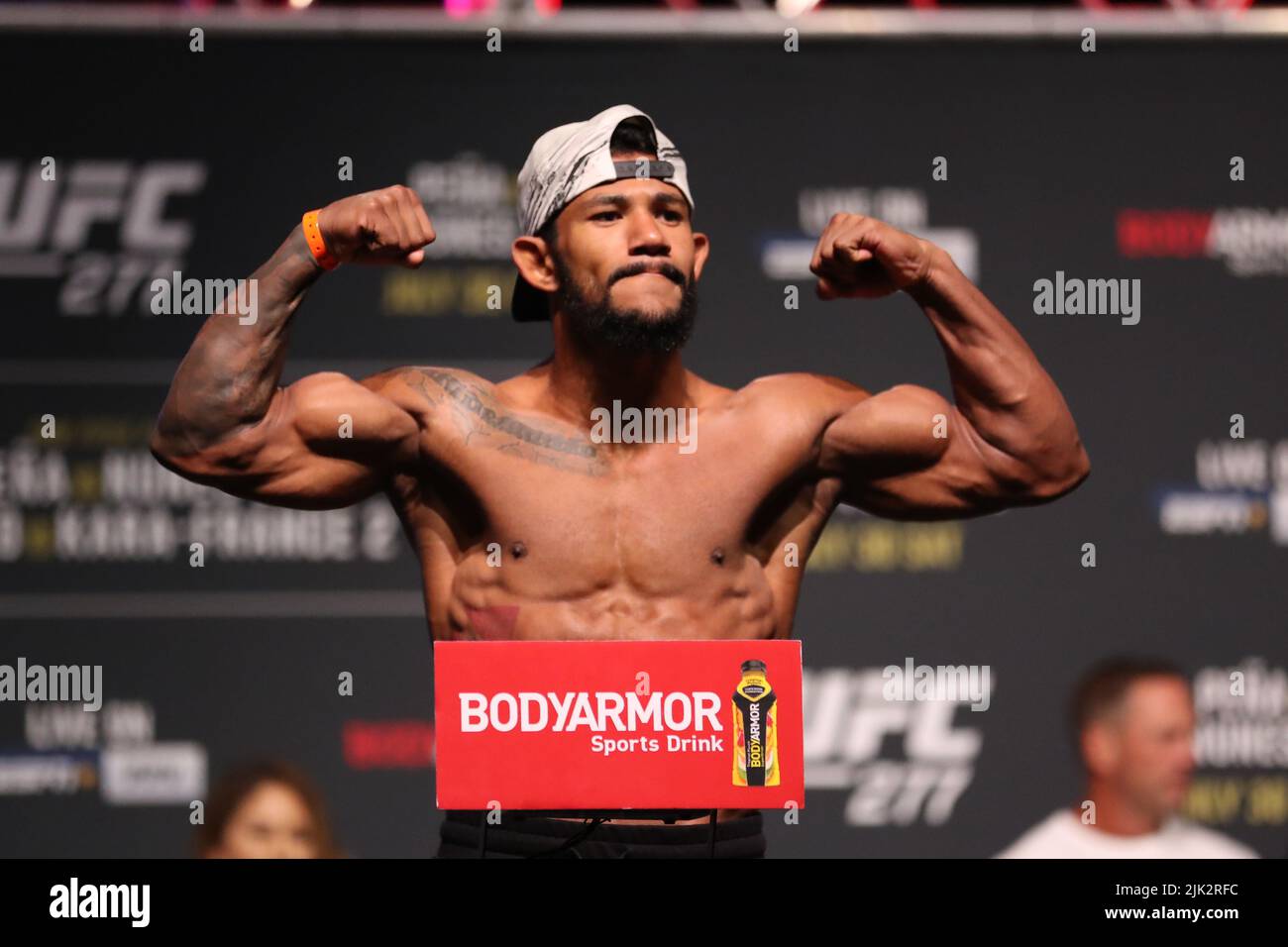 Ufc 277 pics hi-res stock photography and images - Alamy