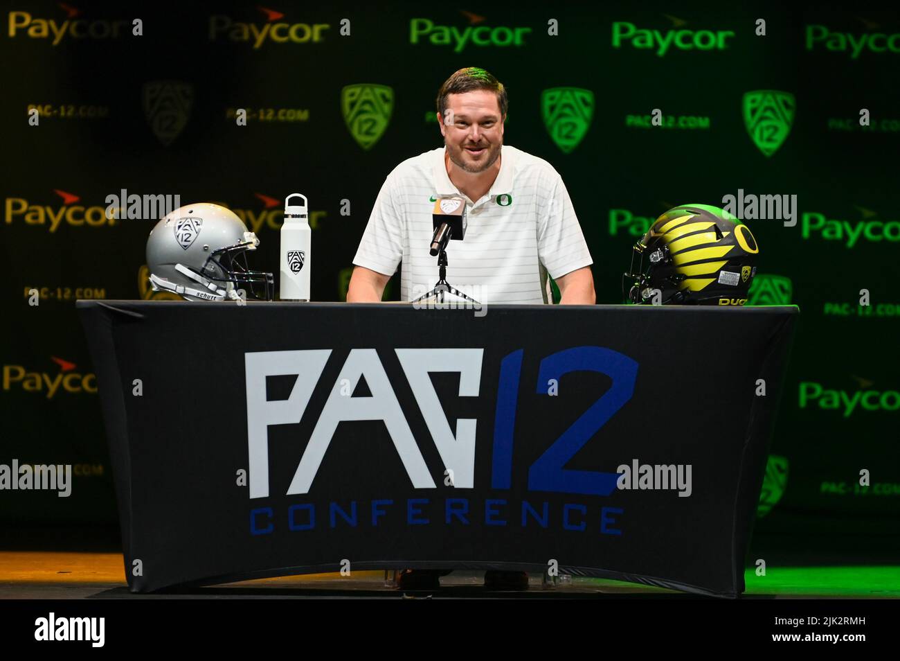 Oregon Ducks head coach Dan Lanning speaks during PAC-12 Media Day on ...