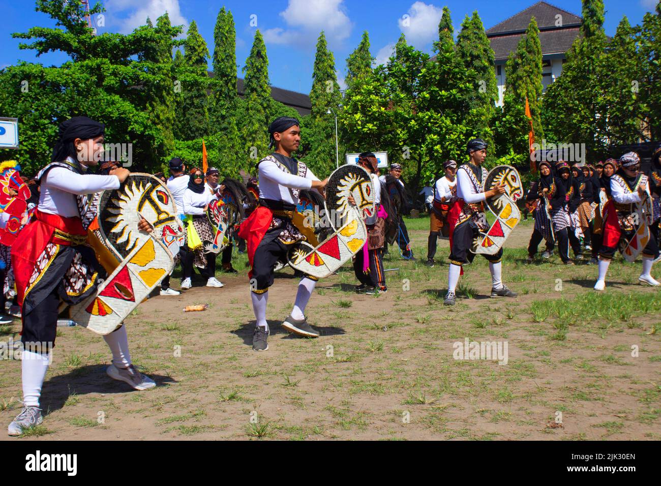 "Yogyakarta, Indonesia - May 2, 2019, breaking jathilan dancing (tari ...