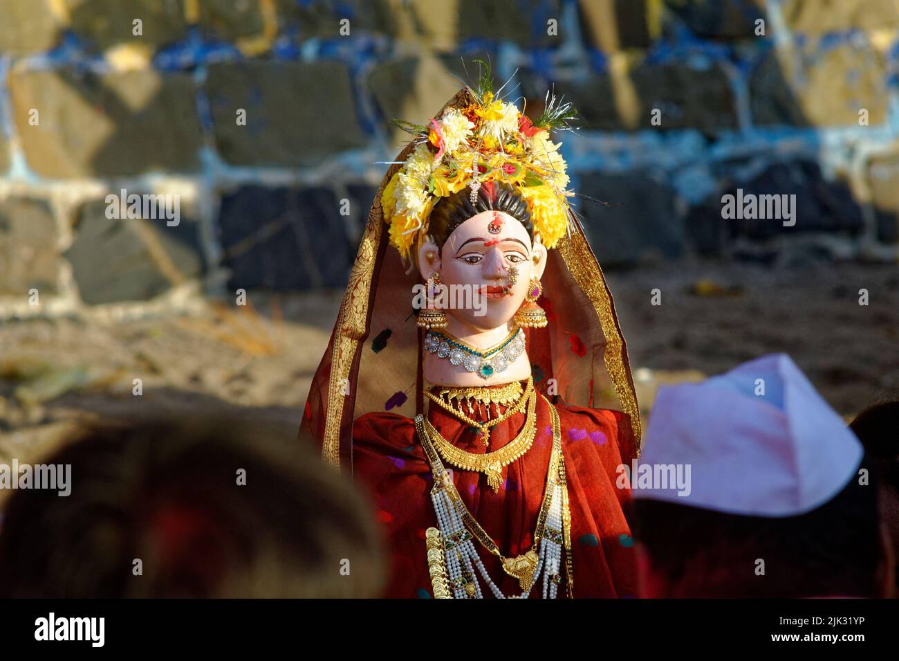 Hindu goddess gauri hi-res stock photography and images - Alamy