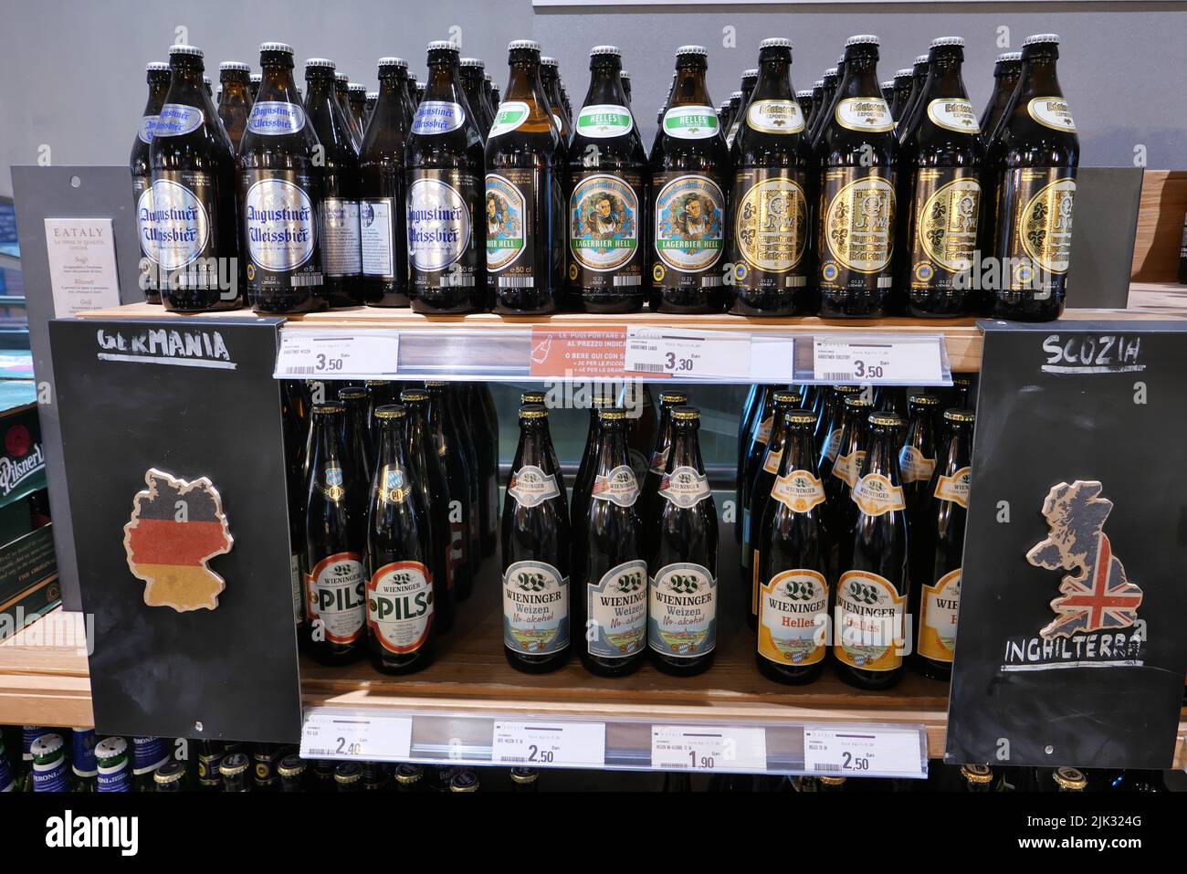 BEER BOTTLES ON A SHELF INSIDE THE EATALY FOOD STORE Stock Photo - Alamy