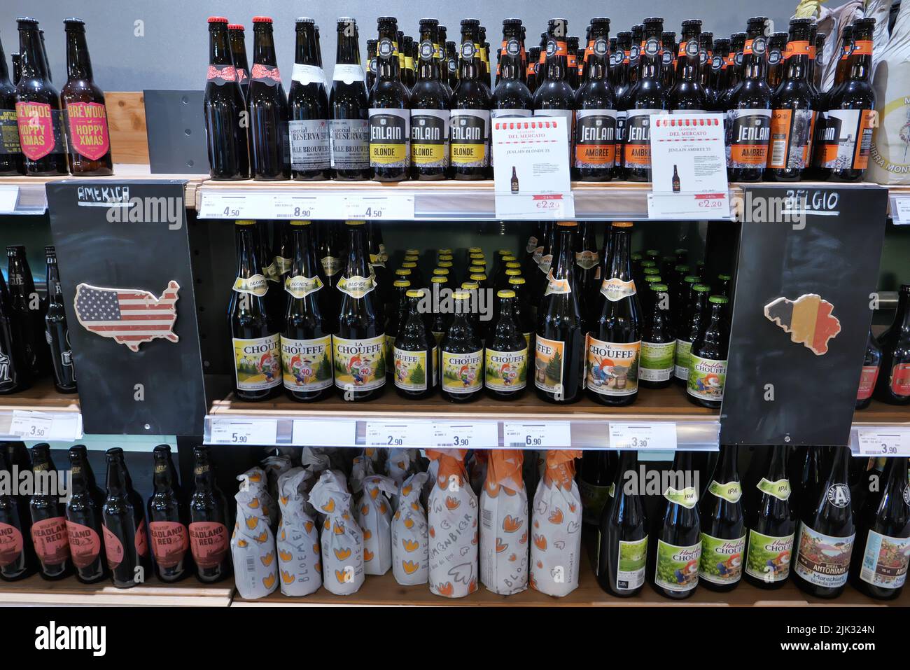 BEER BOTTLES ON A SHELF INSIDE THE EATALY FOOD STORE Stock Photo - Alamy