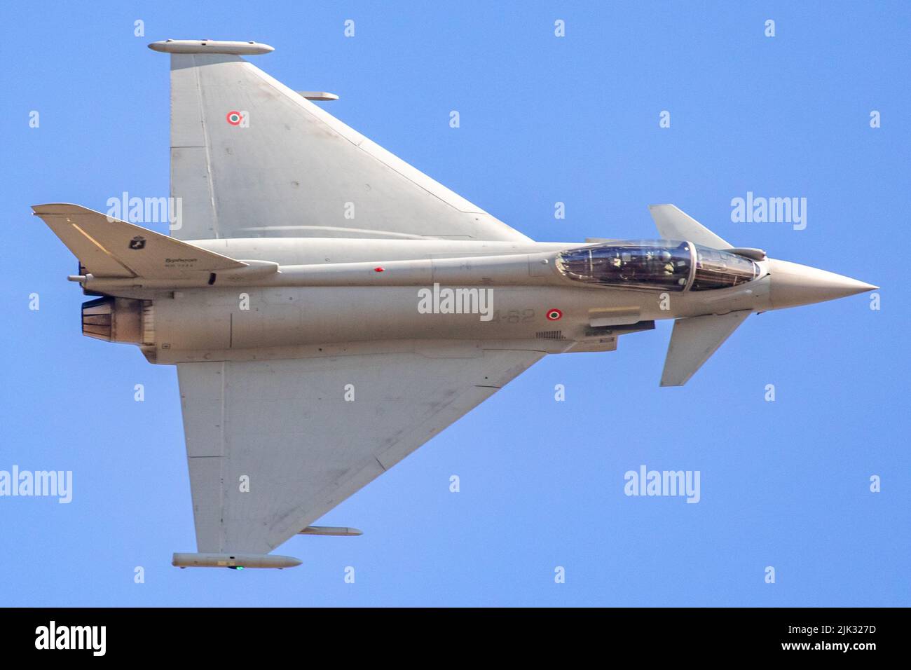 Eurofighter ef2000a typhoon hi-res stock photography and images - Alamy