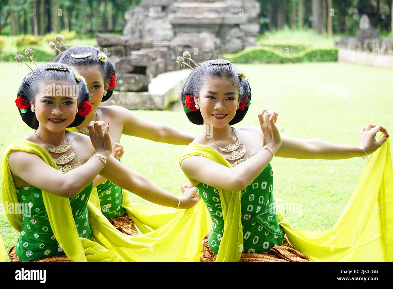 Indonesian traditional dancers with traditional clothes which are ...