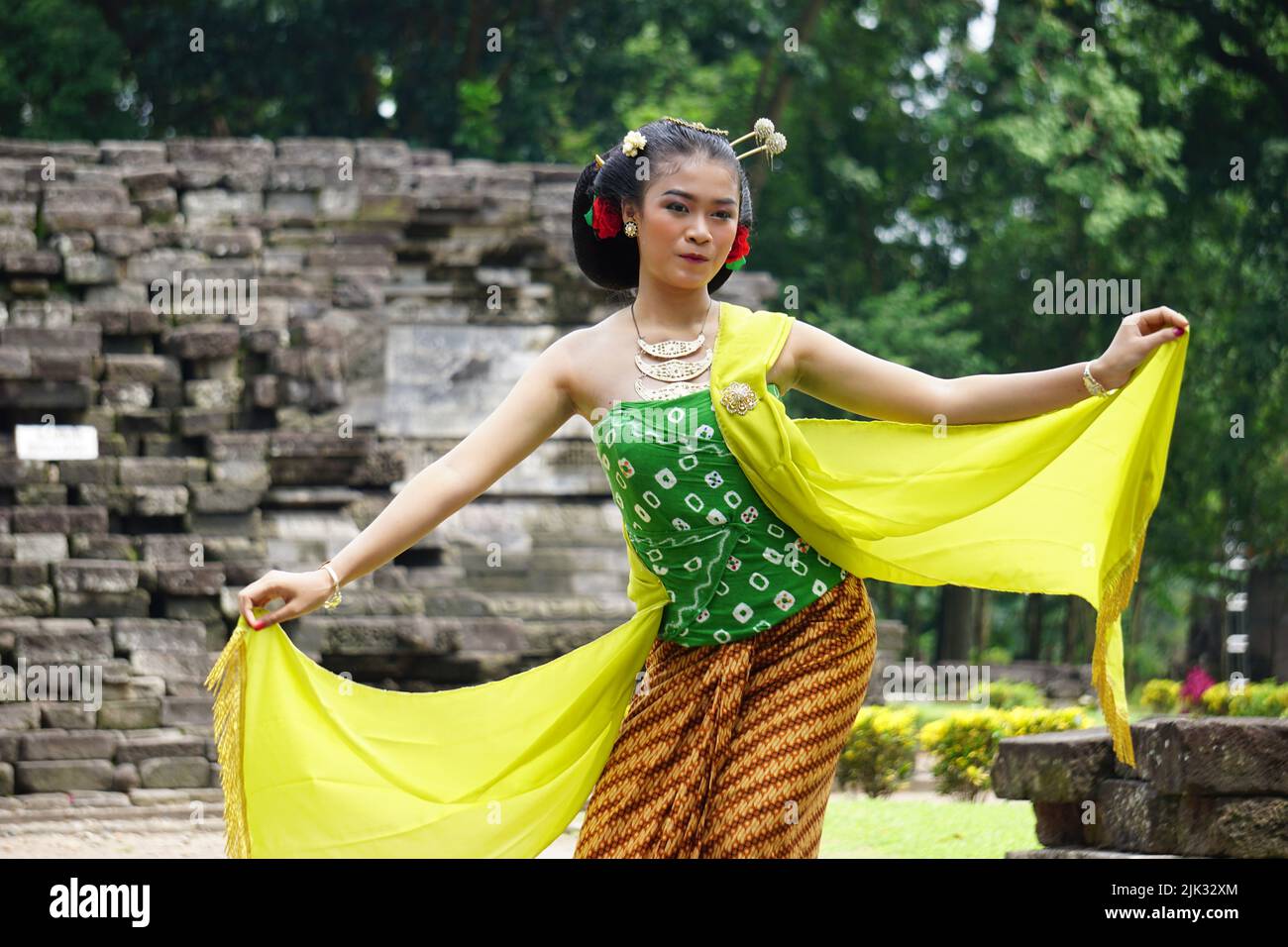 Indonesian traditional dancers with traditional clothes which are ...