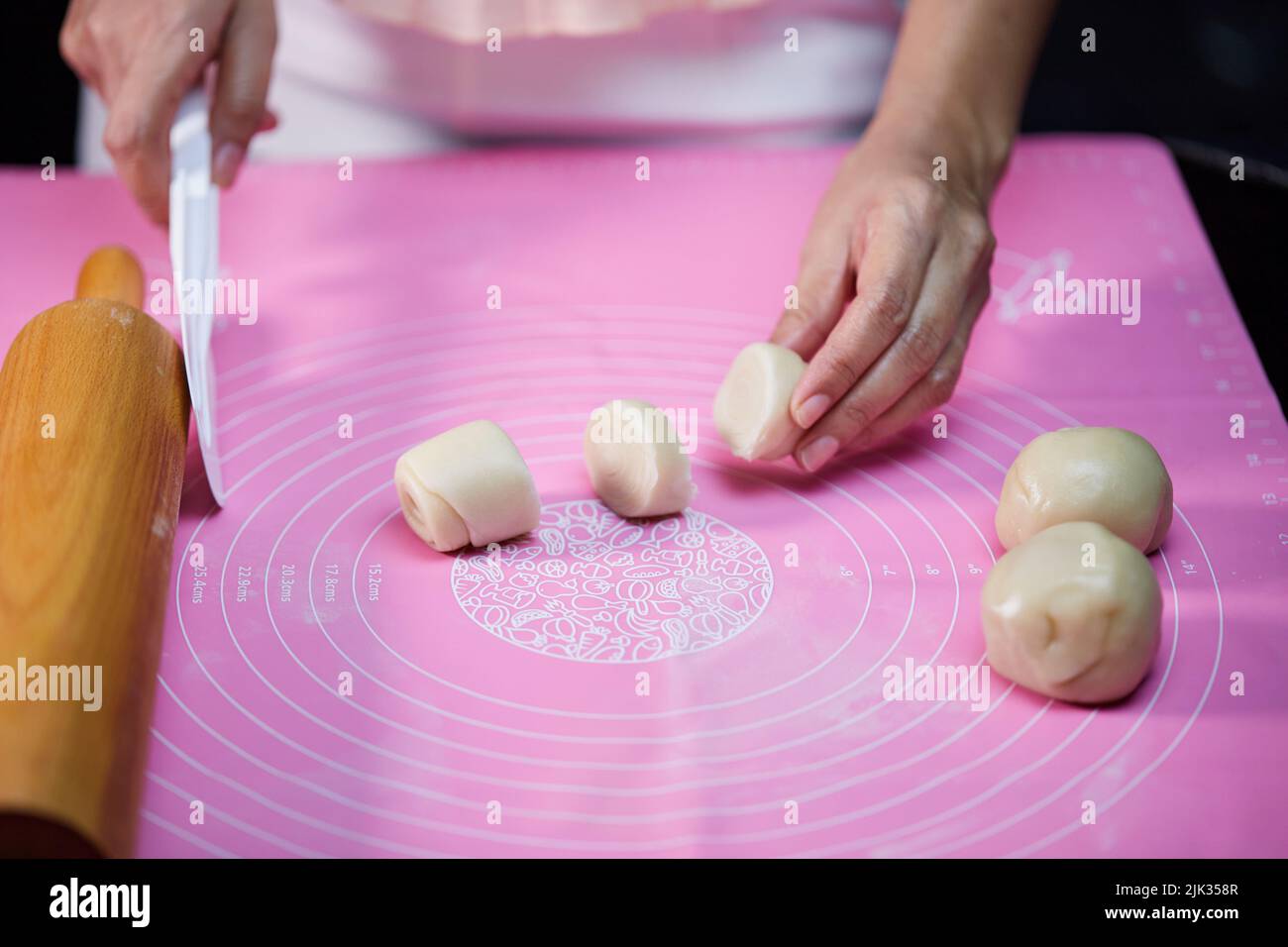 Silicon mesh hi-res stock photography and images - Alamy