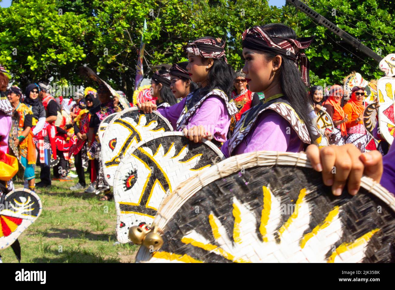 "Yogyakarta, Indonesia - May 2, 2019, breaking jathilan dancing (tari ...