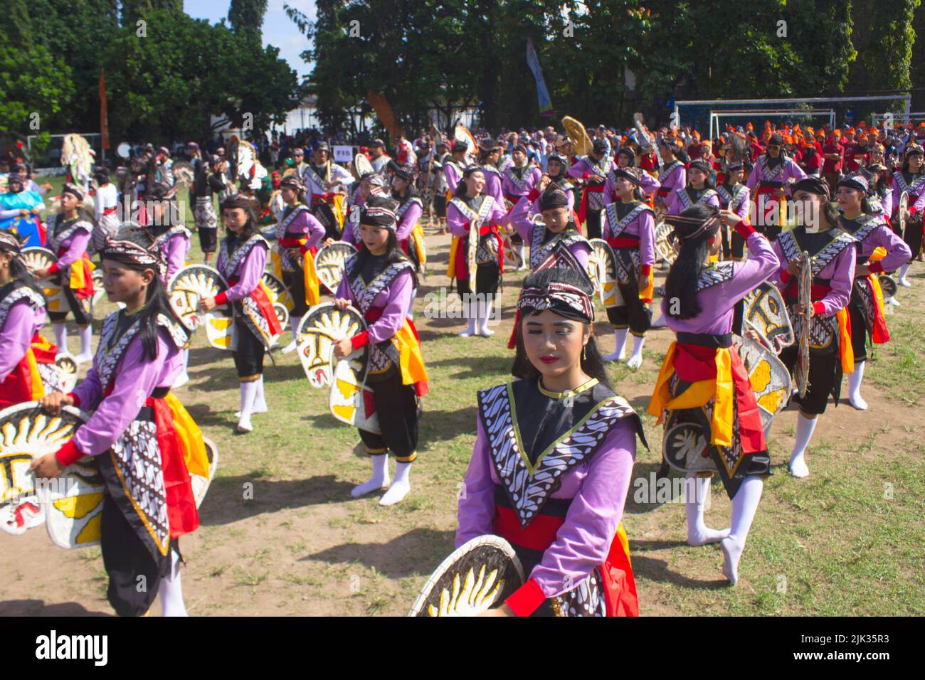"Yogyakarta, Indonesia - May 2, 2019, breaking jathilan dancing (tari ...