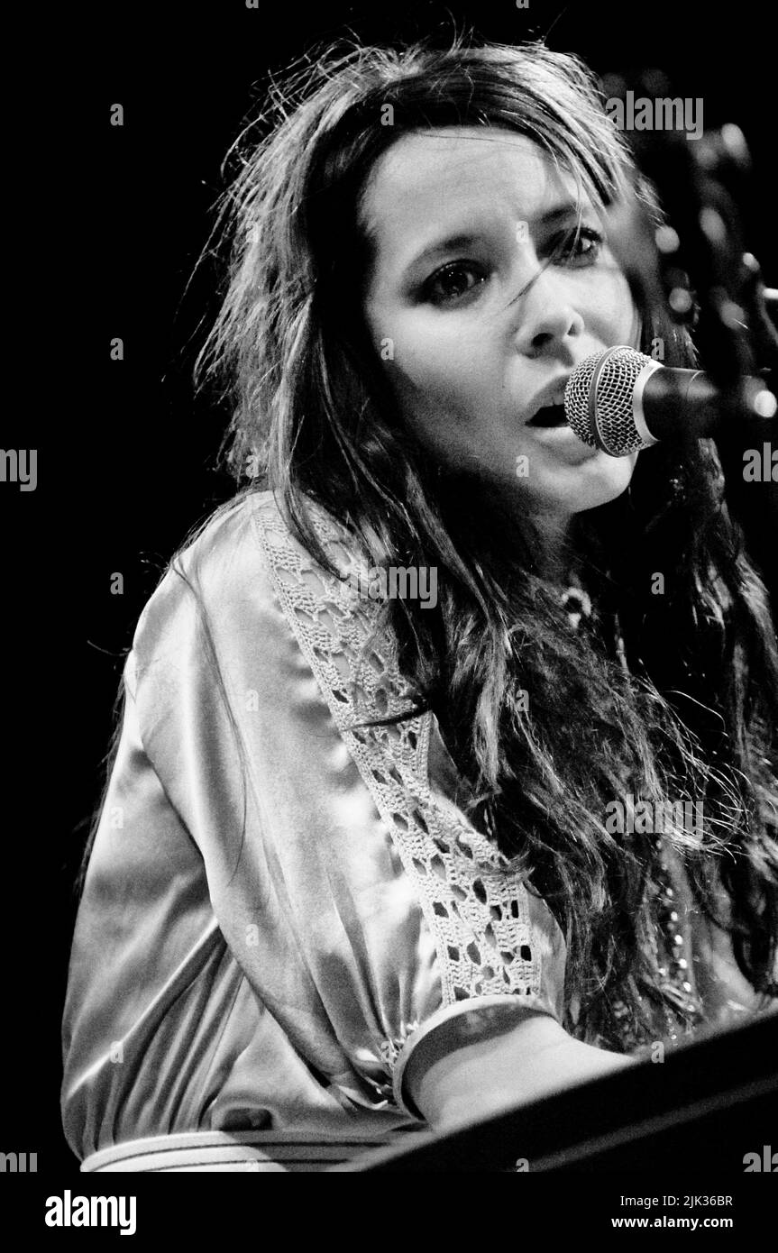 Nerina Pallot, V2006, Hylands Park, Chelmsford, Essex, Britain - 20 ...