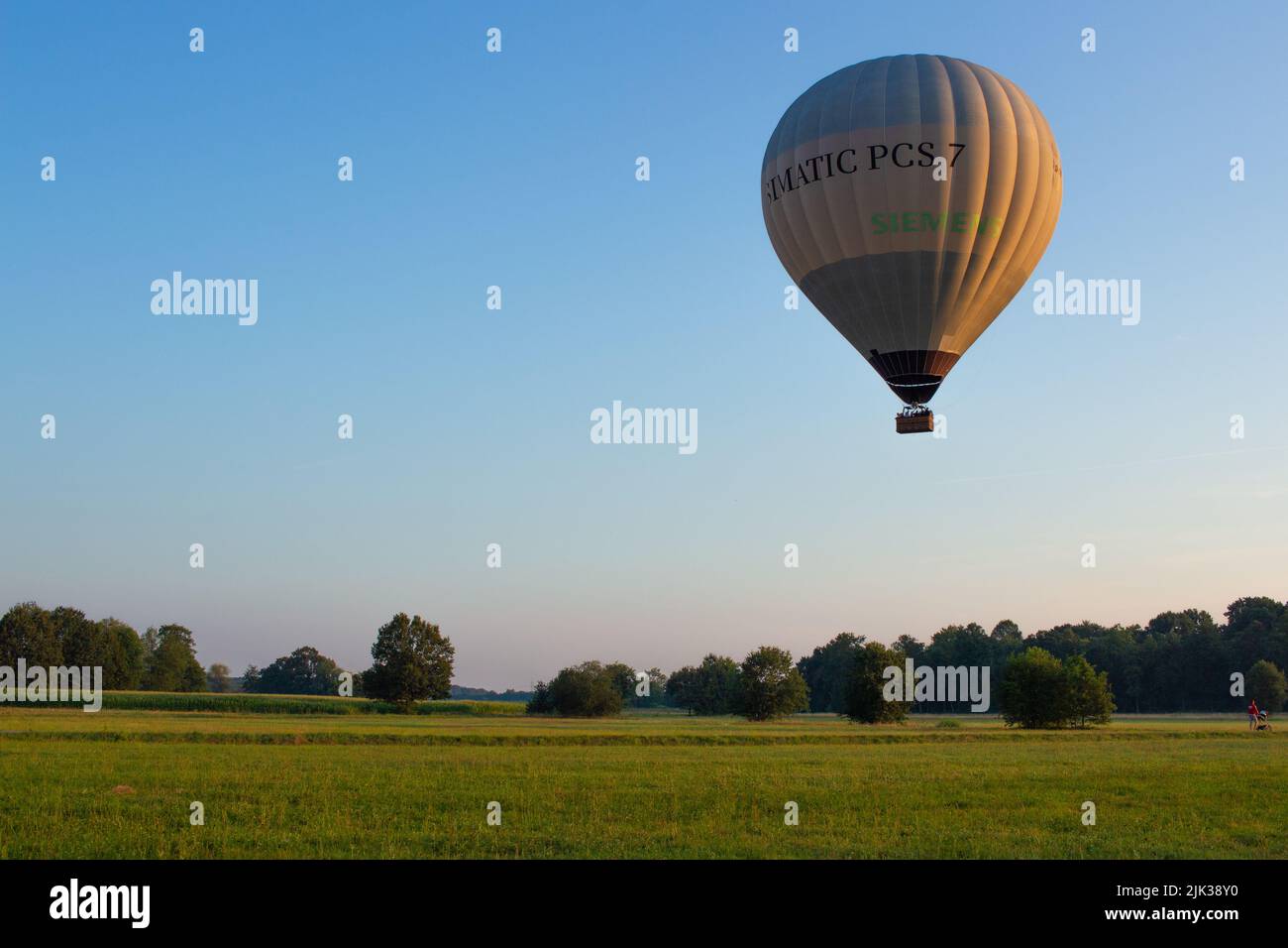 hot air ballon Stock Photo - Alamy