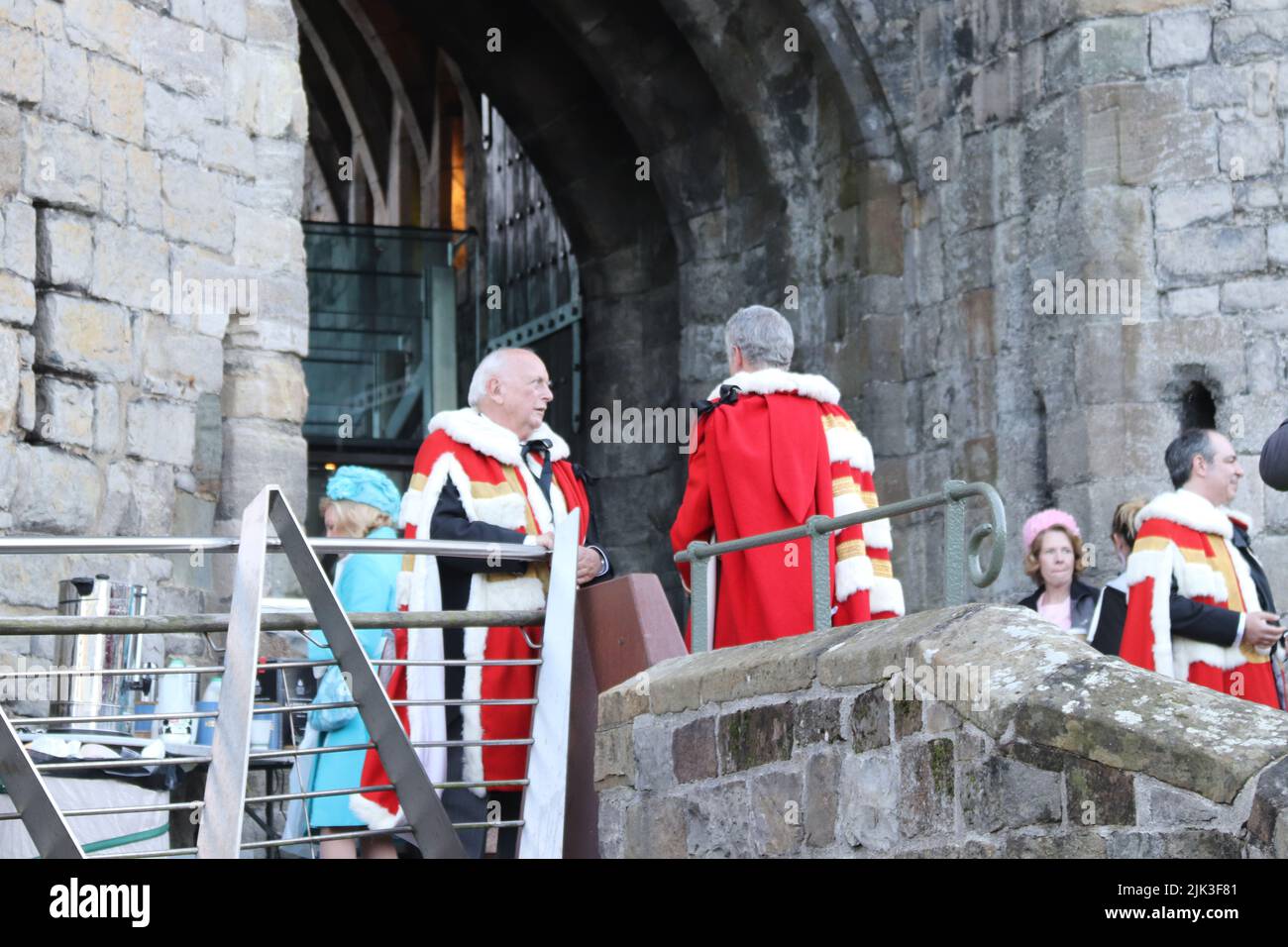 Netflix The Crown, Actors arriving at Caernarfon castle in North Wales ...
