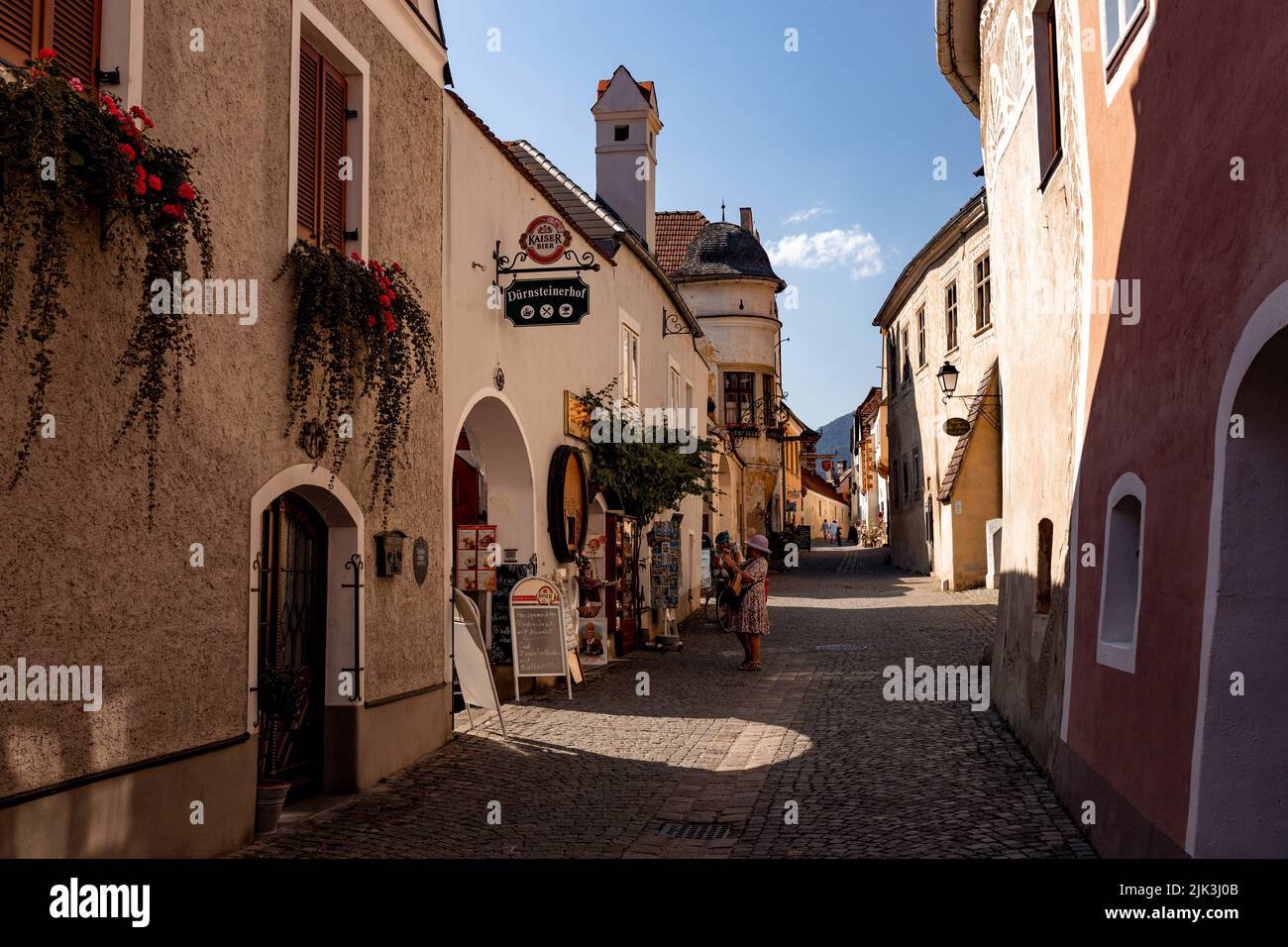 DURNSTEIN, AUSTRIA 25.07.2022: Durnstein town, Wachau valley, Austria ...