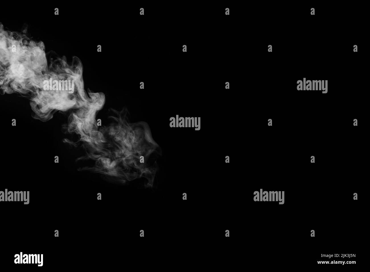 White vapor, smoke on a black background to add to your pictures ...