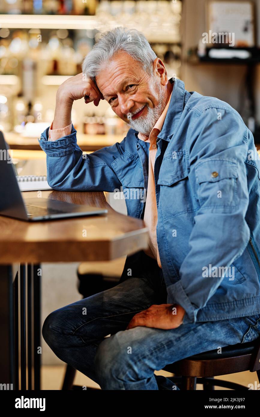 Smiling working man satisfied hi-res stock photography and images - Alamy