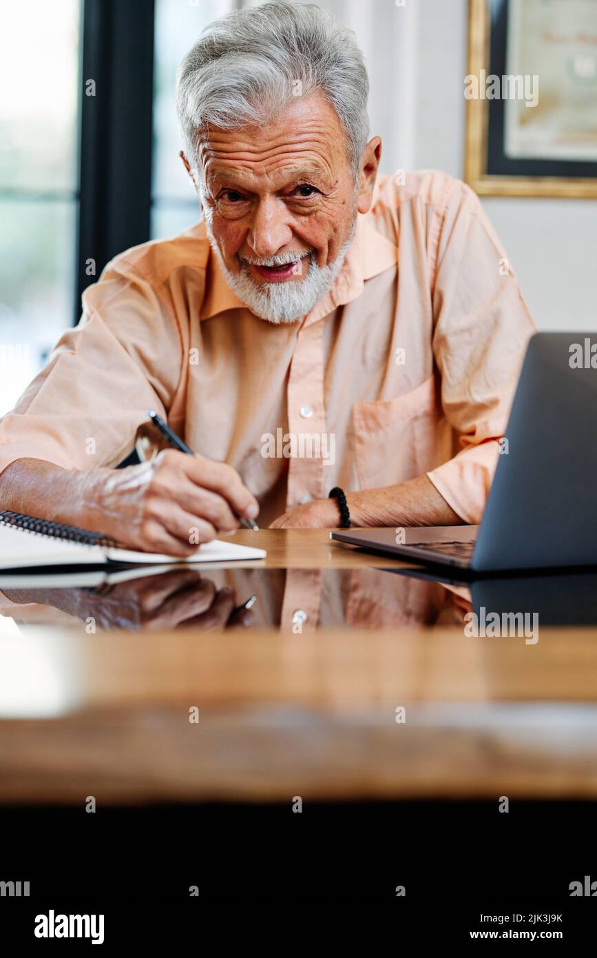 Lesson notes hi-res stock photography and images - Alamy