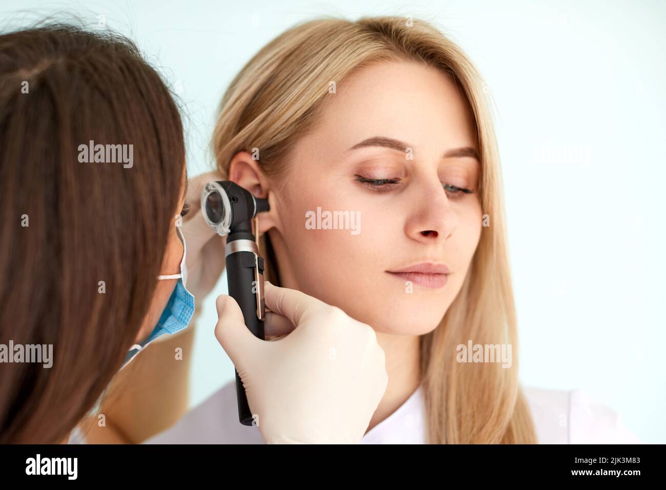 Treatment of otitis media hi-res stock photography and images - Alamy