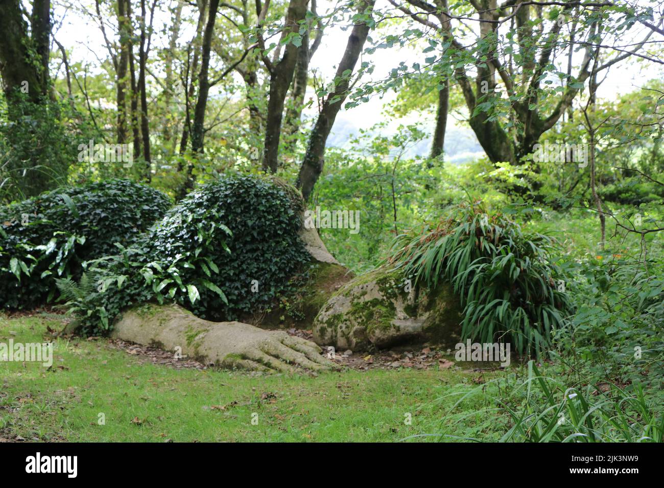 Lost gardens of heligan mud maid hi-res stock photography and images ...