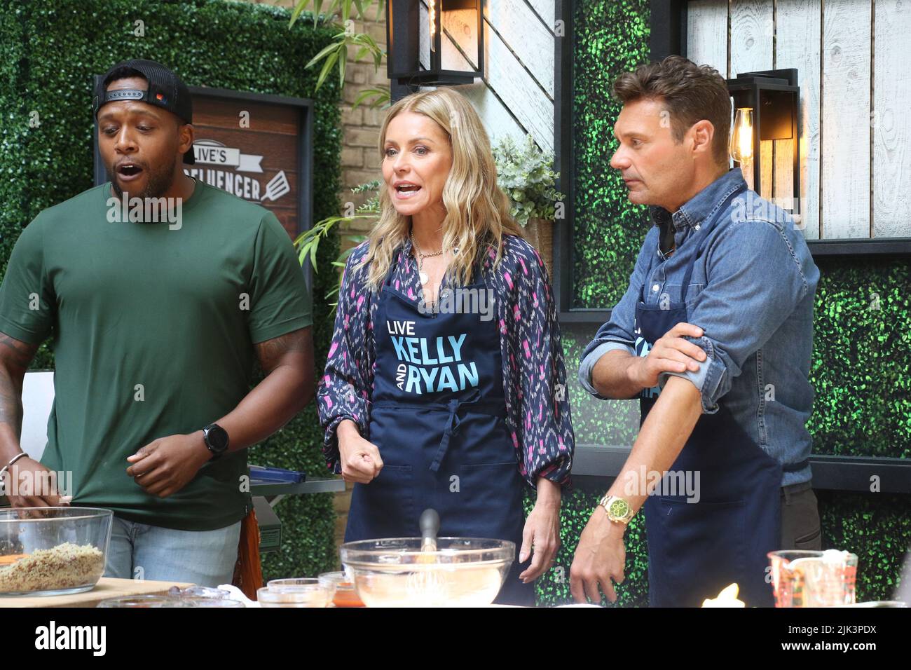 NEW YORK, NY July 28: Kevin Curry, Kelly Ripa and Ryan Seacrest on the ...