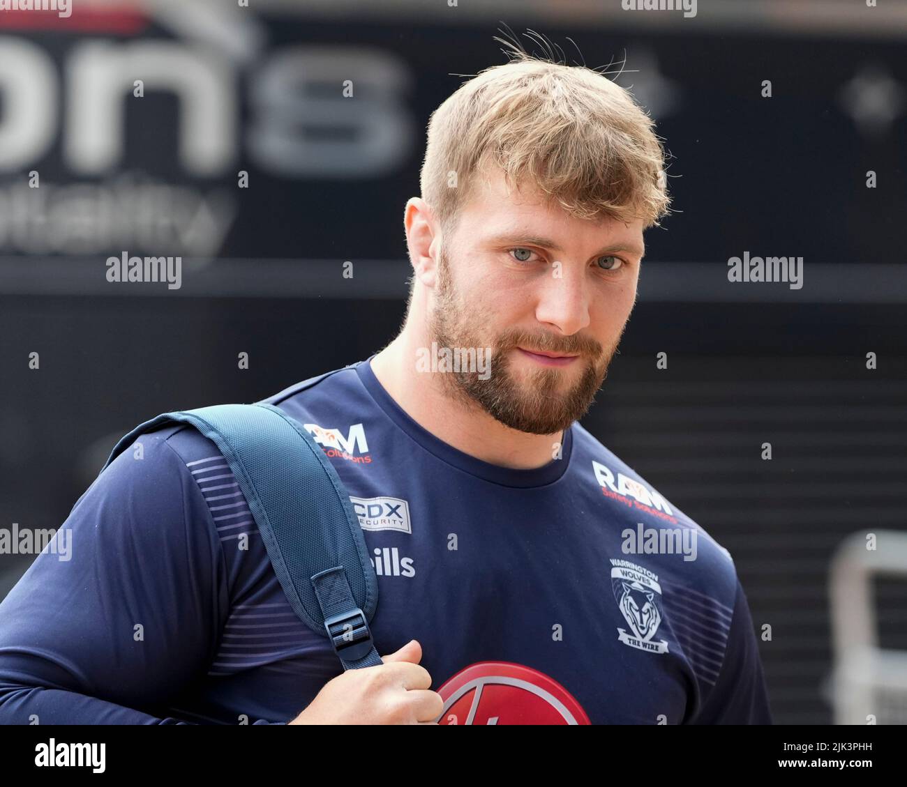 Steve davis wolves hi-res stock photography and images - Alamy