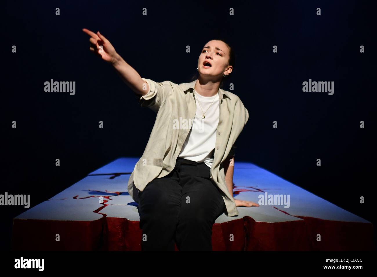 Actress amy hi-res stock photography and images - Alamy