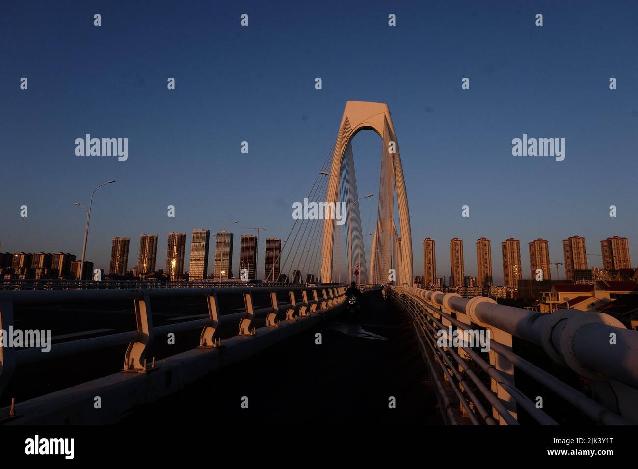 Bridge in china hi-res stock photography and images - Alamy