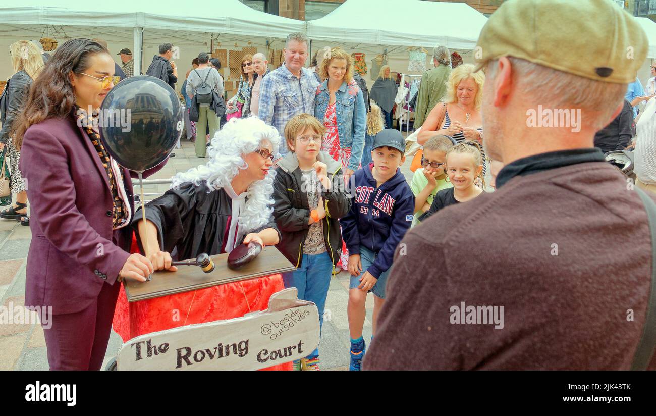Roving street performers hi-res stock photography and images - Alamy