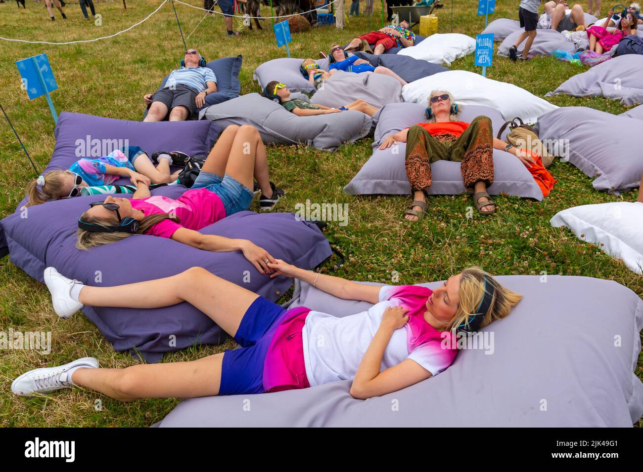 Chettle, Dorset, UK. 30th July 2022. Thousands flock to the quirky ...