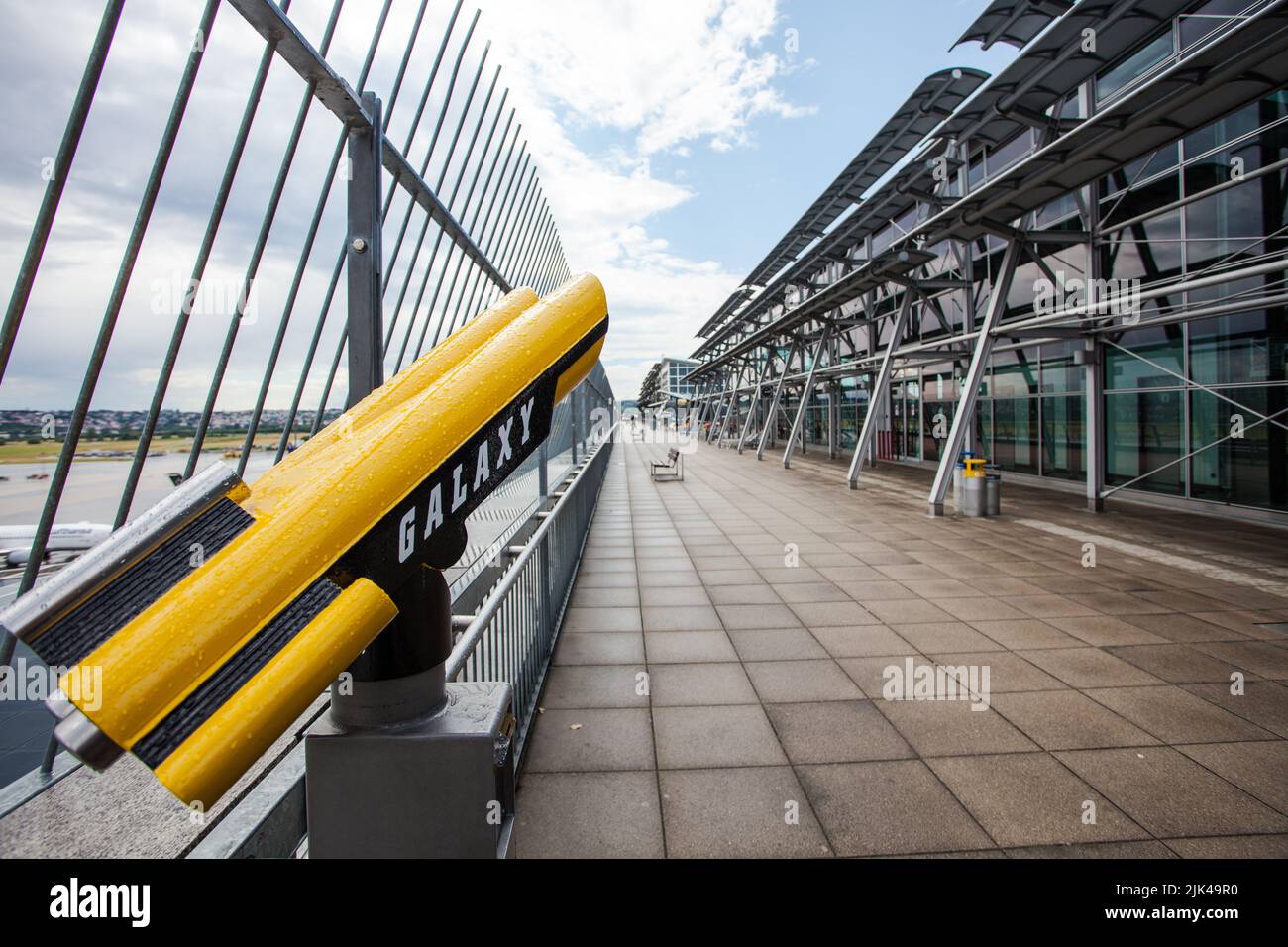 Airfield architecture hi-res stock photography and images - Alamy