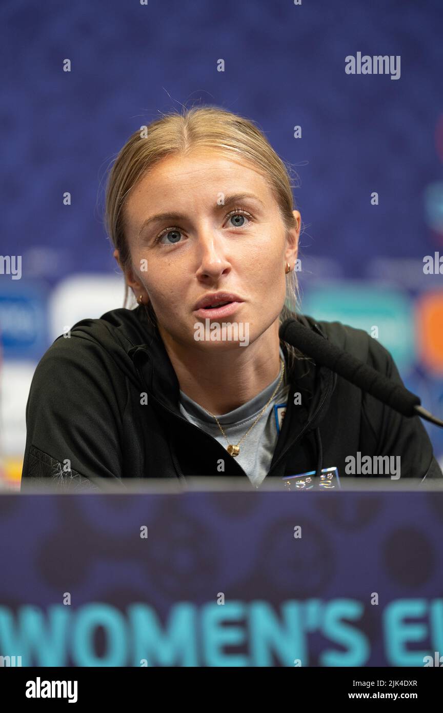 Euro 2022 final wembley leah williamson hi-res stock photography and images - Alamy