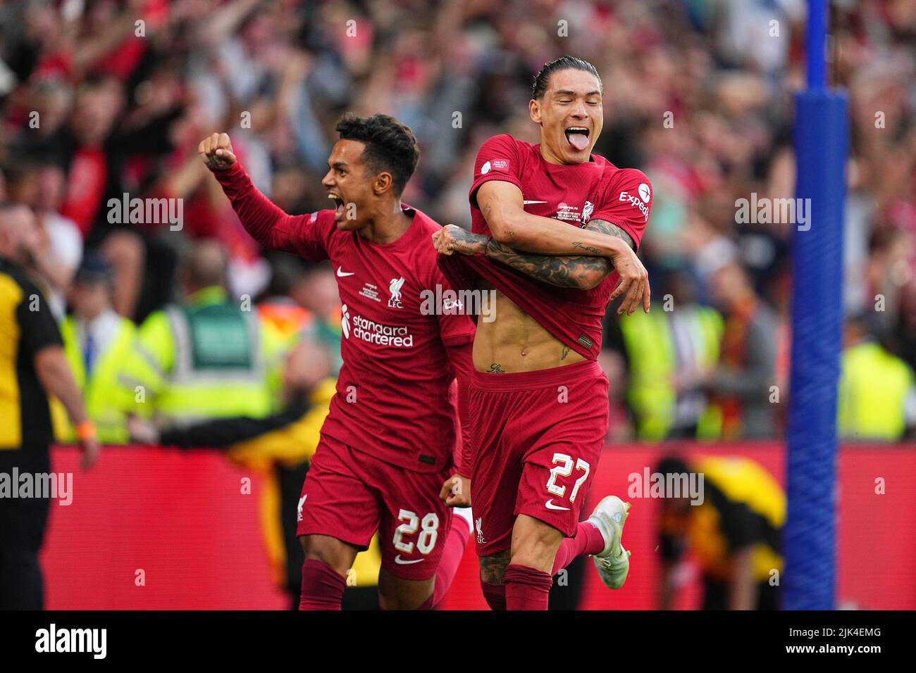 Darwin nunez community shield 2022 hi-res stock photography and images ...