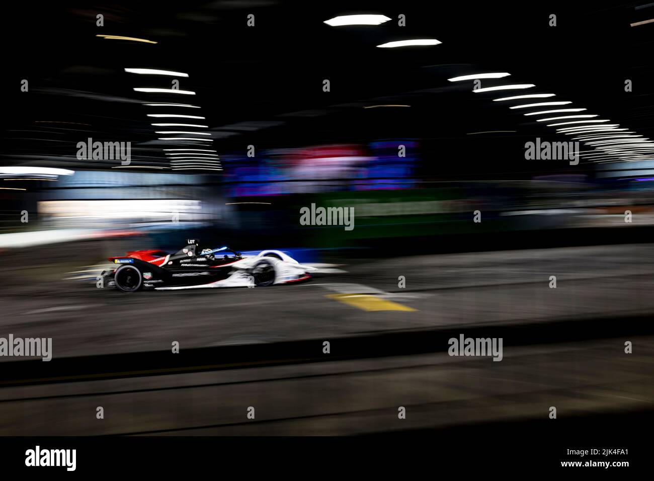 30th July 2022; ExCel E-Prix Circuit, Docklands, London, England; ABB ...