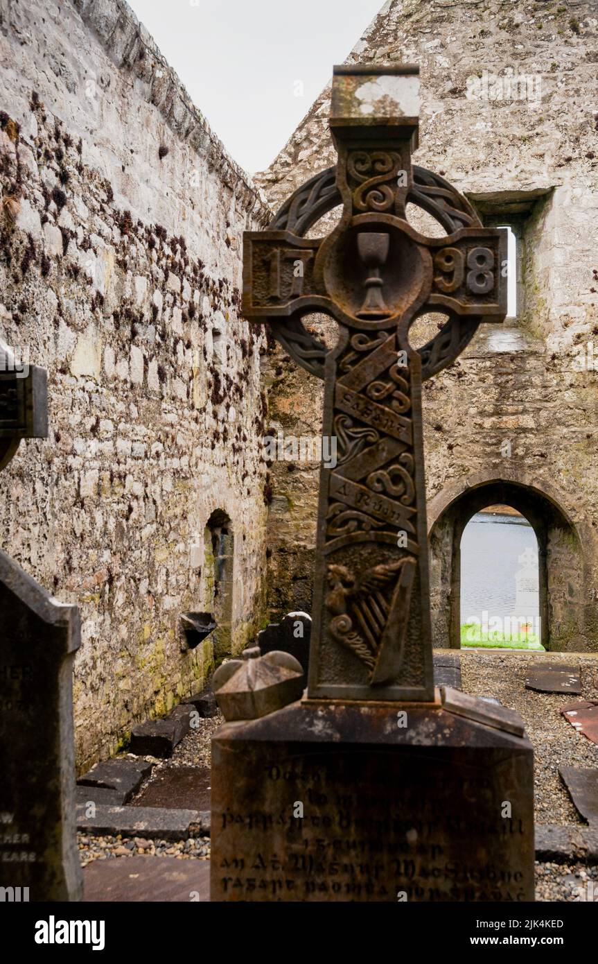 Dominican republic cemetery cross hi-res stock photography and images ...