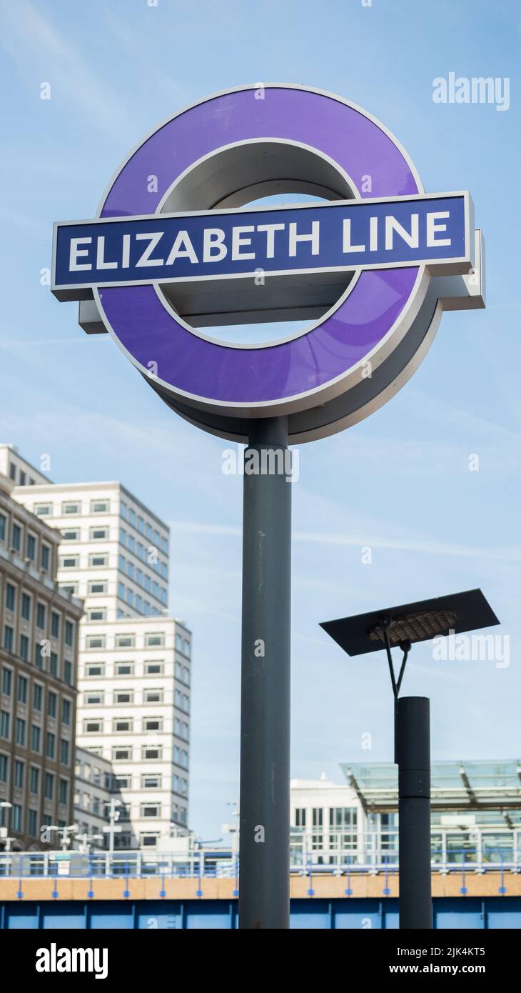 Elizabeth line train sign hi-res stock photography and images - Alamy