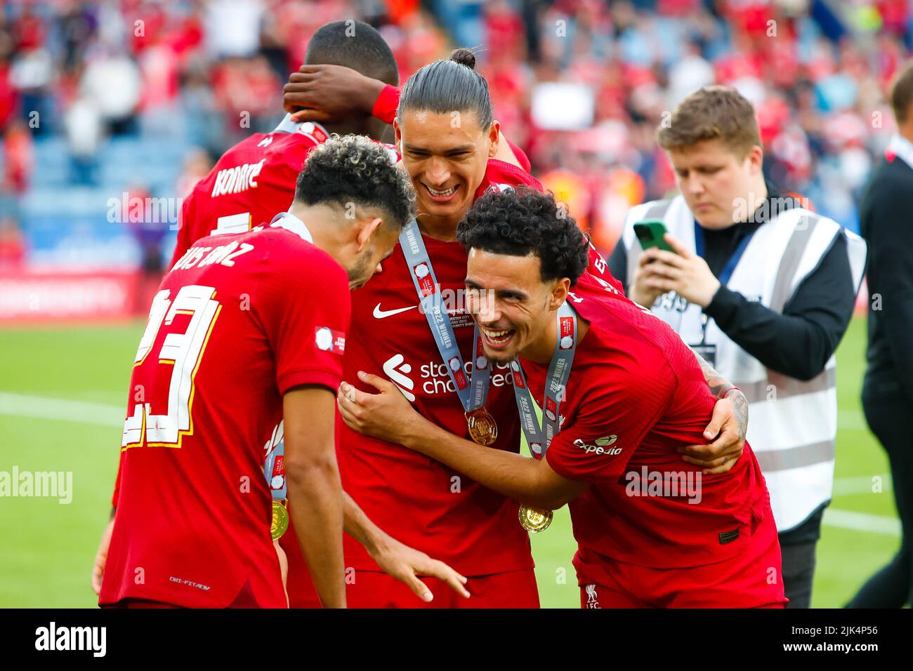 Darwin nunez community shield 2022 hi-res stock photography and images ...