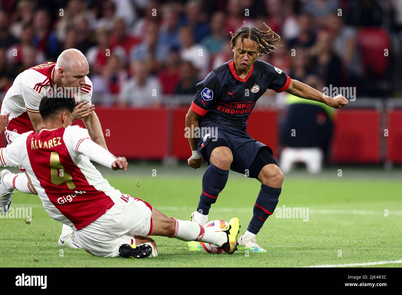 AMSTERDAM - (lr) Edson Alvarez of Ajax, Davy Klaassen of Ajax, Xavi ...