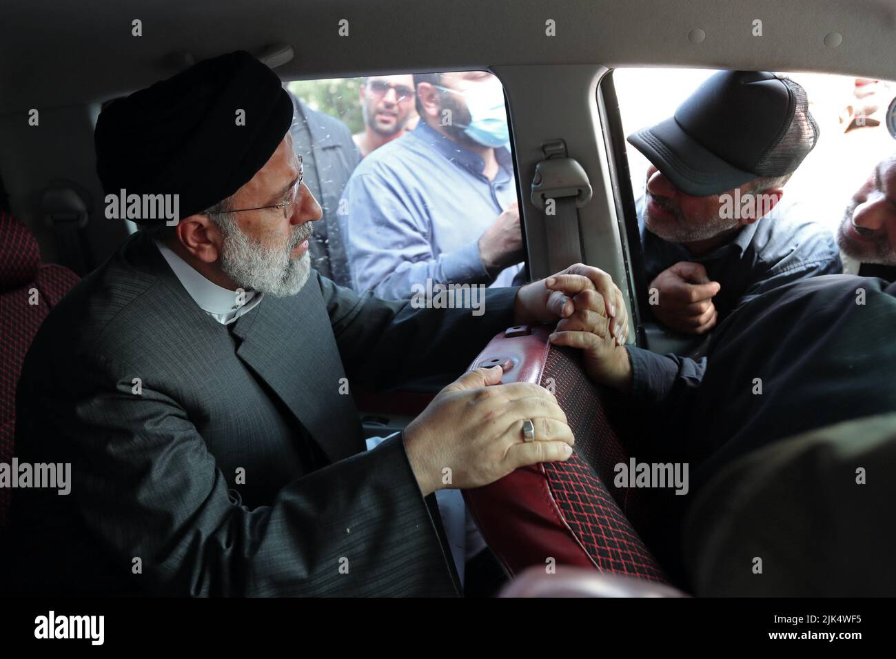 Iranian red crescent society hi-res stock photography and images - Alamy